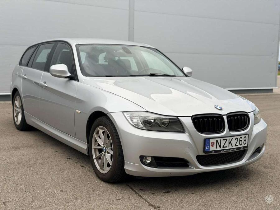Grey BMW 318 2010 in Utena, with an engine capacity of 2.00 L and mileage of 286 thousand km for 3990 €, photo 5 on AUTOMOTO.COM.LV