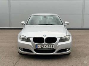 Grey BMW 318 2010 in Utena, with an engine capacity of 2.00 L and mileage of 286 thousand km for 3990 €, photo 7 on AUTOMOTO.COM.LV