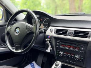 Grey BMW 318 2010 in Utena, with an engine capacity of 2.00 L and mileage of 286 thousand km for 3990 €, photo 23 on AUTOMOTO.COM.LV