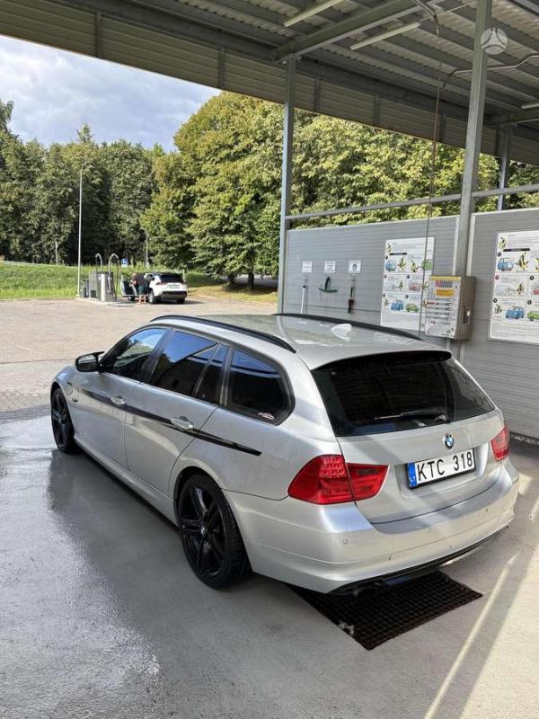 Grey BMW 318 2010 in Vilnius, with an engine capacity of 2.00 L and mileage of 340 thousand km for 3950 €, photo 4 on AUTOMOTO.COM.LV
