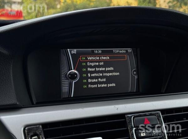 Grey BMW 318 2010 in Riga, with an engine capacity of 2.00 L and mileage of 450 thousand km for 4500 €, photo 8 on AUTOMOTO.COM.LV