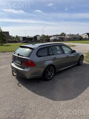 Grey BMW 318 2010 in Liepaja, with an engine capacity of 2.00 L and mileage of 327 thousand km for 4750 €, photo 7 on AUTOMOTO.COM.LV