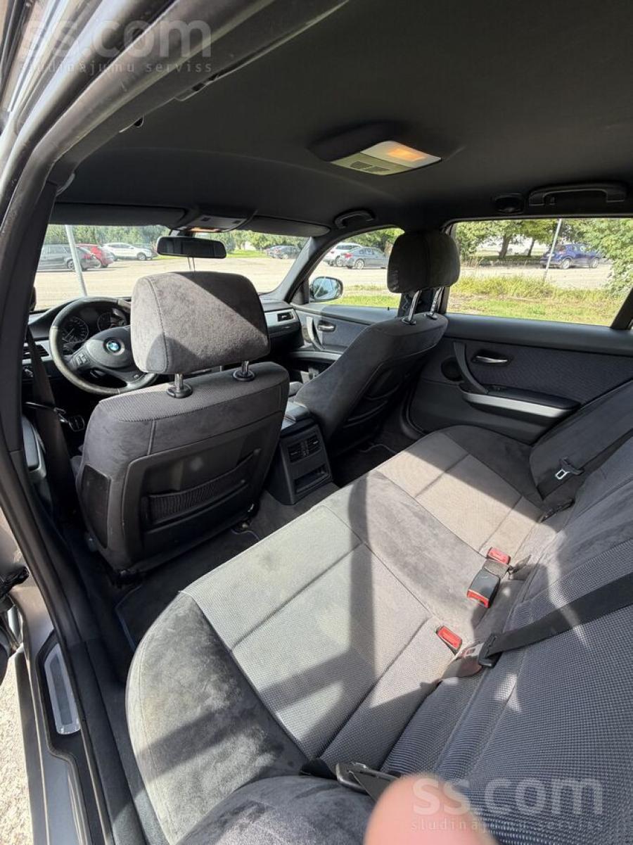 Grey BMW 318 2010 in Liepaja, with an engine capacity of 2.00 L and mileage of 327 thousand km for 4750 €, photo 8 on AUTOMOTO.COM.LV
