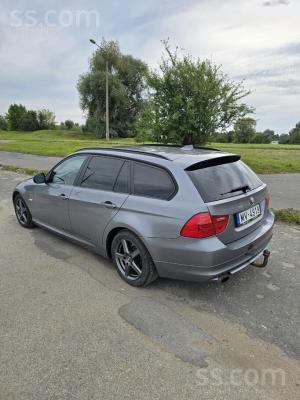 Grey BMW 318 2010 in Riga, with an engine capacity of 2.00 L and mileage of 304 thousand km for 4950 €, photo 5 on AUTOMOTO.COM.LV