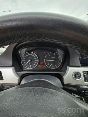 Grey BMW 318 2010 in Riga, with an engine capacity of 2.00 L and mileage of 304 thousand km for 4950 €, photo 9 on AUTOMOTO.COM.LV