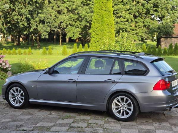 BMW 318 2010 Panevēža vietnē Pelēks BMW 318 2010 Panevēža, ar dzinēja tilpumu 2.00 L un nobraukumu 290 tūkst. km par 3950 €, foto 8 vietnē AUTOMOTO.COM.LV