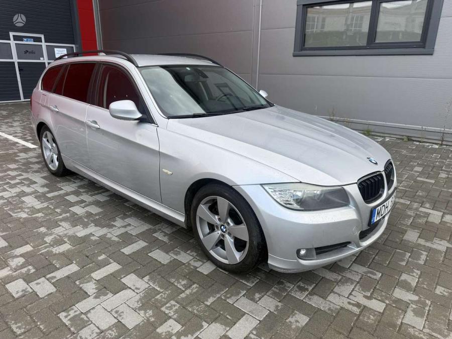 Pelēks BMW 318 2010 Viļņa, ar dzinēja tilpumu 2.00 L un nobraukumu 419 tūkst. km par 2900 €, foto 3 vietnē AUTOMOTO.COM.LV