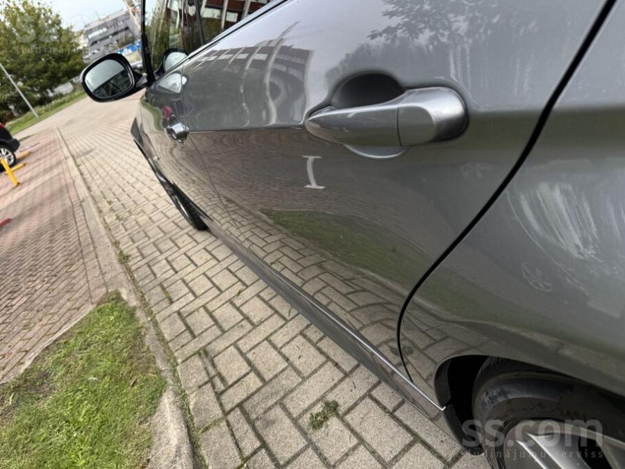 Pelēks BMW 318 2010 Rīga, ar dzinēja tilpumu 2.00 L un nobraukumu 327 tūkst. km par 4490 €, foto 9 vietnē AUTOMOTO.COM.LV