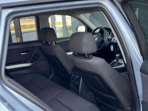 Grey BMW 318 2010 in Vilnius, with an engine capacity of 2.00 L and mileage of 342 thousand km for 3400 €, photo 10 on AUTOMOTO.COM.LV