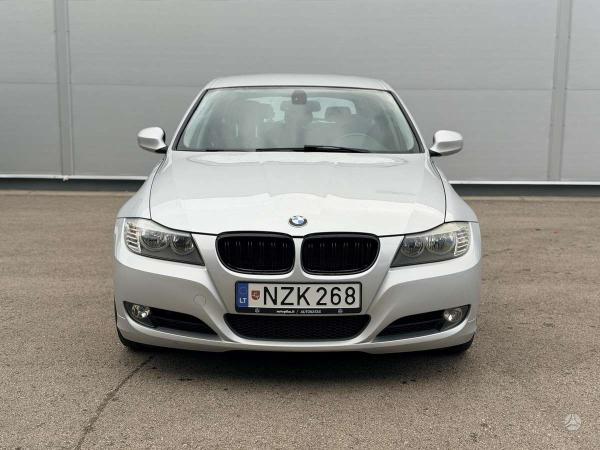 БМВ 318 2010 в Утена на AUTOMOTO.COM.LV Серый БМВ 318 2010 в Утена, объемом двигателя 2.00 л и пробегом 286 тыс. км за 3920 €, фото 6 на AUTOMOTO.COM.LV