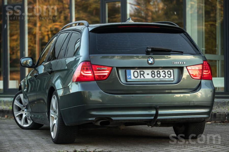 Grey BMW 318 2010 in Tukums, with an engine capacity of 2.00 L and mileage of 348 thousand km for 5550 €, photo 5 on AUTOMOTO.COM.LV