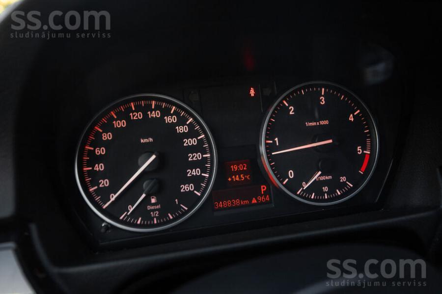 Grey BMW 318 2010 in Tukums, with an engine capacity of 2.00 L and mileage of 348 thousand km for 5550 €, photo 19 on AUTOMOTO.COM.LV