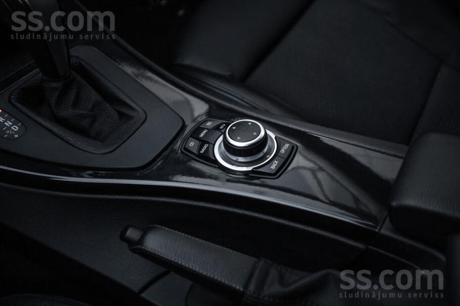 Grey BMW 318 2010 in Tukums, with an engine capacity of 2.00 L and mileage of 348 thousand km for 5550 €, photo 22 on AUTOMOTO.COM.LV