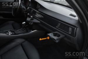 Grey BMW 318 2010 in Tukums, with an engine capacity of 2.00 L and mileage of 348 thousand km for 5550 €, photo 23 on AUTOMOTO.COM.LV