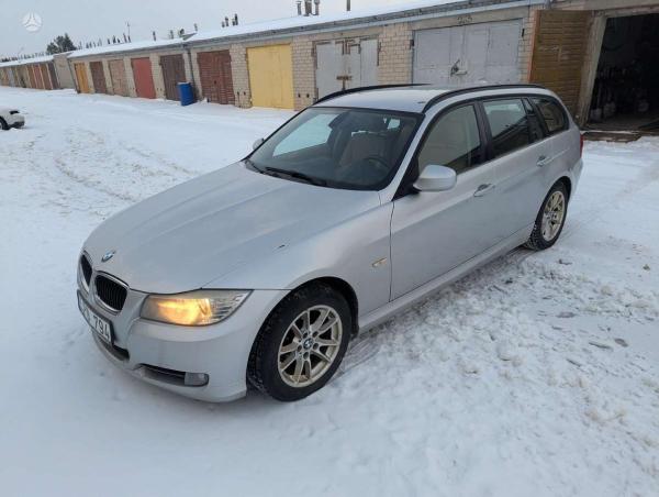 Grey BMW 318 2011 in Panevezys, with an engine capacity of 2.00 L and mileage of 237 thousand km for 4300 €, photo 1 on AUTOMOTO.COM.LV