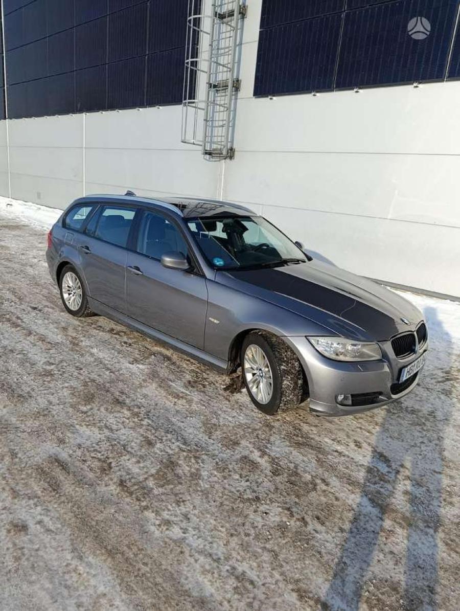 Pelēks BMW 318 2011 Panevēža, ar dzinēja tilpumu 2.00 L un nobraukumu 322 tūkst. km par 4999 €, foto 4 vietnē AUTOMOTO.COM.LV