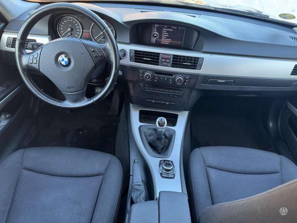 Pelēks BMW 318 2011 Utena, ar dzinēja tilpumu 2.00 L un nobraukumu 247 tūkst. km par 3950 €, foto 10 vietnē AUTOMOTO.COM.LV