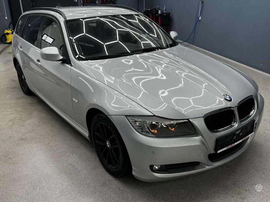 Pelēks BMW 318 2011 Prienai, ar dzinēja tilpumu 2.00 L un nobraukumu 300 tūkst. km par 4150 €, foto 2 vietnē AUTOMOTO.COM.LV