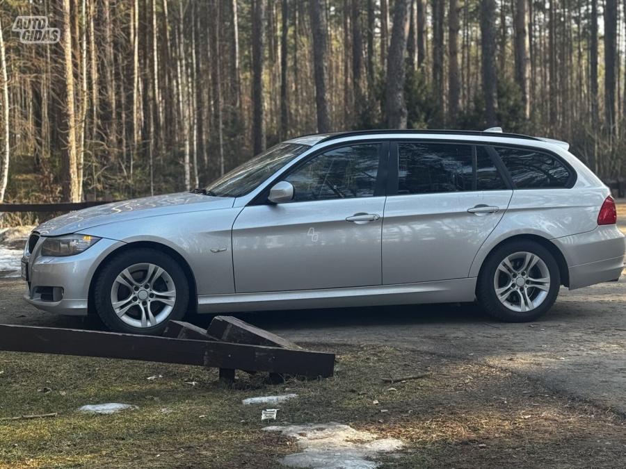 Grey BMW 318 2011 in Vilnius, with an engine capacity of 2.00 L and mileage of 435 thousand km for 4200 €, photo 4 on AUTOMOTO.COM.LV