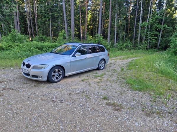 Серый БМВ 318 2011 в Лиепая, объемом двигателя 2.00 л и пробегом 299 тыс. км за 4000 €, фото 2 на AUTOMOTO.COM.LV
