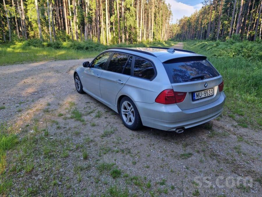 Pelēks BMW 318 2011 Liepāja, ar dzinēja tilpumu 2.00 L un nobraukumu 299 tūkst. km par 4000 €, foto 4 vietnē AUTOMOTO.COM.LV