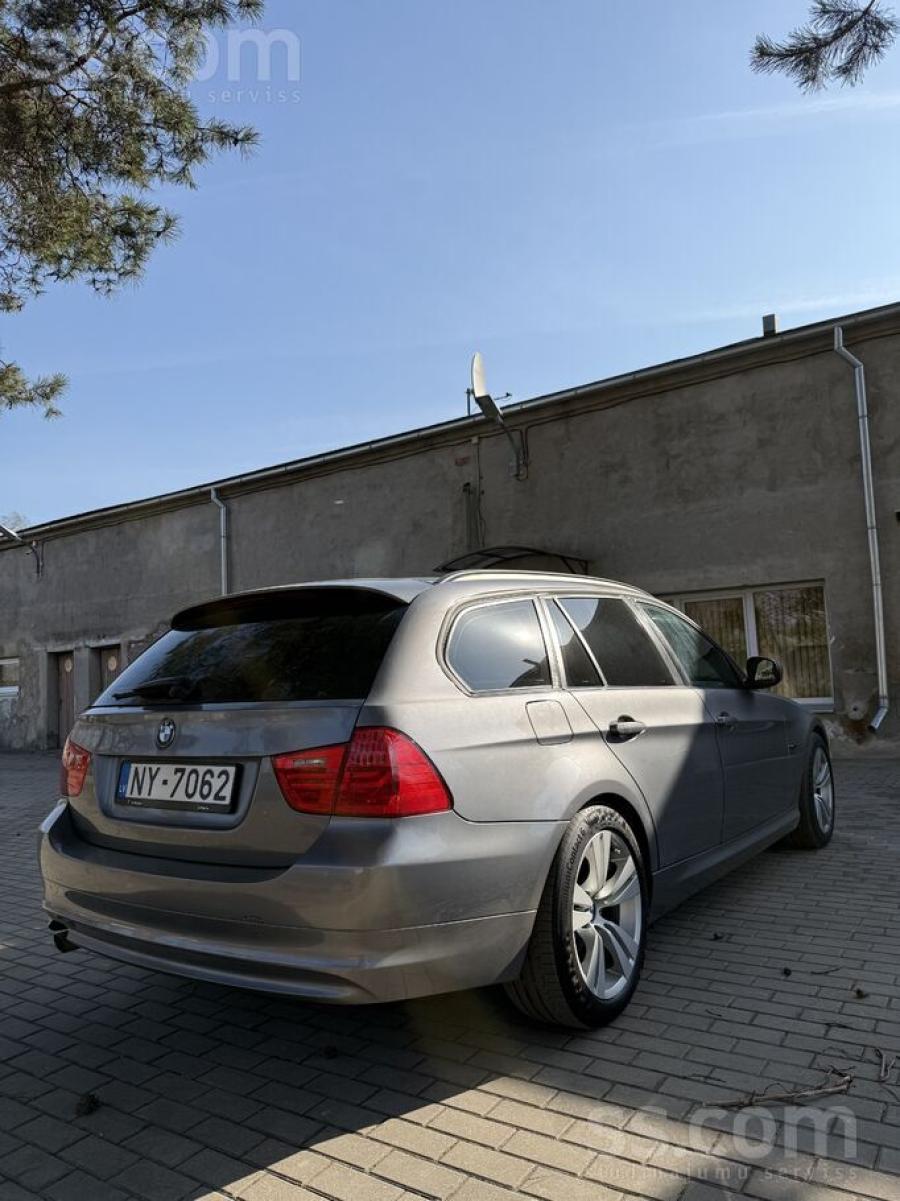 Grey BMW 318 2011 in Jelgava, with an engine capacity of 2.00 L and mileage of 292 thousand km for 4100 €, photo 6 on AUTOMOTO.COM.LV