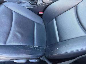 Grey BMW 318 2011 in Jonava, with an engine capacity of 2.00 L and mileage of 304 thousand km for 4200 €, photo 7 on AUTOMOTO.COM.LV