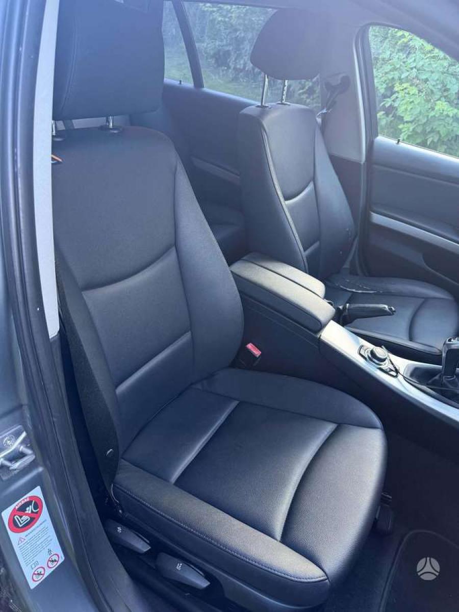Grey BMW 318 2011 in Jonava, with an engine capacity of 2.00 L and mileage of 304 thousand km for 4200 €, photo 10 on AUTOMOTO.COM.LV