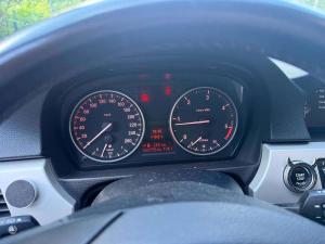 Grey BMW 318 2011 in Jonava, with an engine capacity of 2.00 L and mileage of 304 thousand km for 4200 €, photo 13 on AUTOMOTO.COM.LV