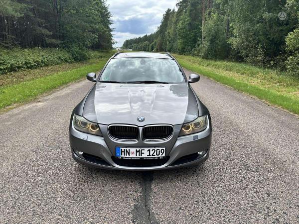 Pelēks BMW 318 2011 Viļņa, ar dzinēja tilpumu 2.00 L un nobraukumu 320 tūkst. km par 3999 €, foto 1 vietnē AUTOMOTO.COM.LV
