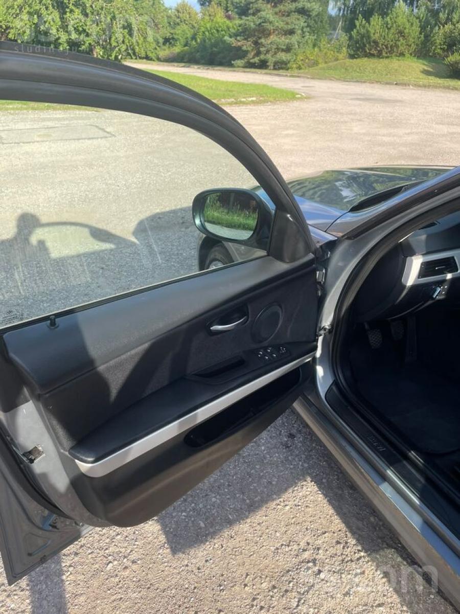Pelēks BMW 318 2011 Jelgava, ar dzinēja tilpumu 2.00 L un nobraukumu 254 tūkst. km par 4900 €, foto 16 vietnē AUTOMOTO.COM.LV