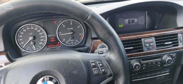 Grey BMW 318 2011 in Kelme, with an engine capacity of 2.00 L and mileage of 237 thousand km for 4500 €, photo 5 on AUTOMOTO.COM.LV