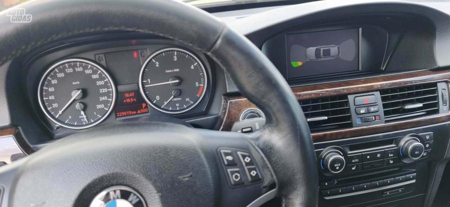 Grey BMW 318 2011 in Kelme, with an engine capacity of 2.00 L and mileage of 237 thousand km for 4500 €, photo 6 on AUTOMOTO.COM.LV