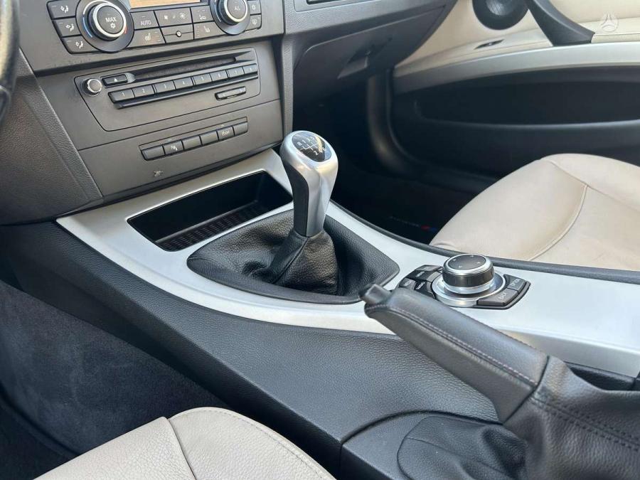 Pelēks BMW 318 2011 Kauņa, ar dzinēja tilpumu 2.00 L un nobraukumu 248 tūkst. km par 4250 €, foto 17 vietnē AUTOMOTO.COM.LV