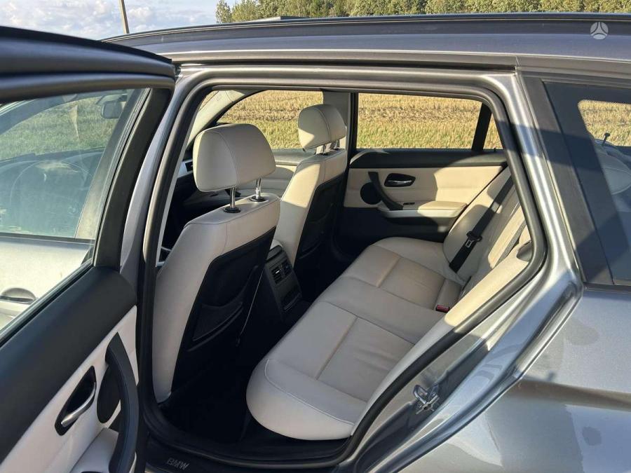 Pelēks BMW 318 2011 Kauņa, ar dzinēja tilpumu 2.00 L un nobraukumu 248 tūkst. km par 4250 €, foto 27 vietnē AUTOMOTO.COM.LV