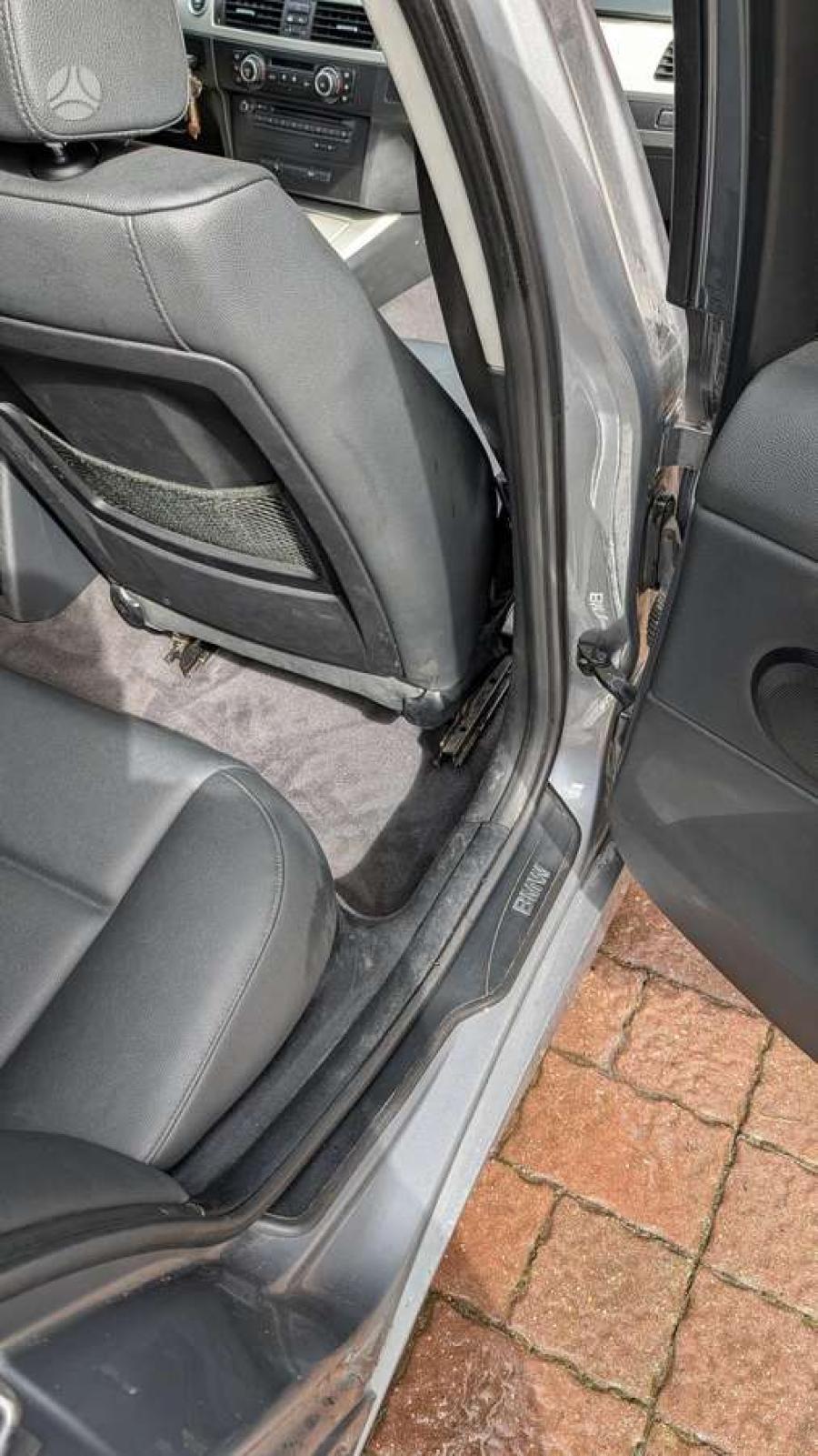 Pelēks BMW 318 2011 Kauņa, ar dzinēja tilpumu 2.00 L un nobraukumu 331 tūkst. km par 3950 €, foto 27 vietnē AUTOMOTO.COM.LV