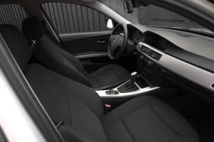 Grey BMW 318 2012 in Jelgava, with an engine capacity of 2.00 L and mileage of 277 thousand km for 3900 €, photo 11 on AUTOMOTO.COM.LV