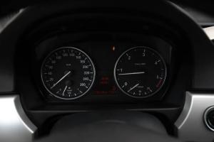 Grey BMW 318 2012 in Jelgava, with an engine capacity of 2.00 L and mileage of 277 thousand km for 3900 €, photo 17 on AUTOMOTO.COM.LV