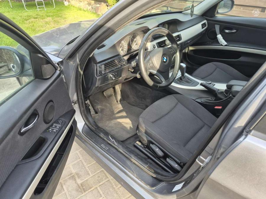 Pelēks BMW 318 2012 Kauņa, ar dzinēja tilpumu 2.00 L un nobraukumu 310 tūkst. km par 3500 €, foto 22 vietnē AUTOMOTO.COM.LV