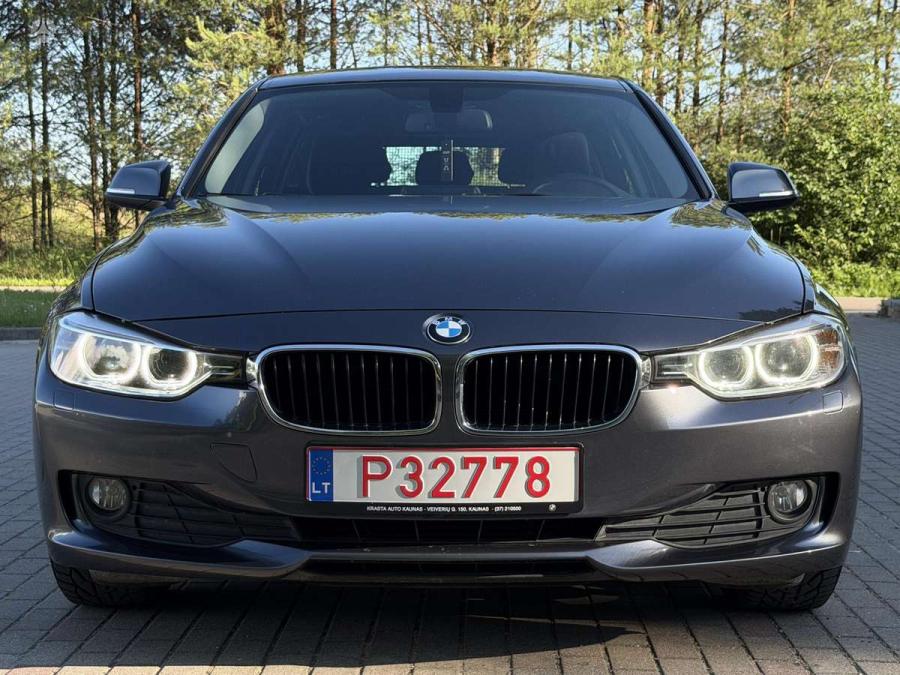 Grey BMW 318 2012 in Taurage, with an engine capacity of 2.00 L and mileage of 259 thousand km for 7700 €, photo 3 on AUTOMOTO.COM.LV