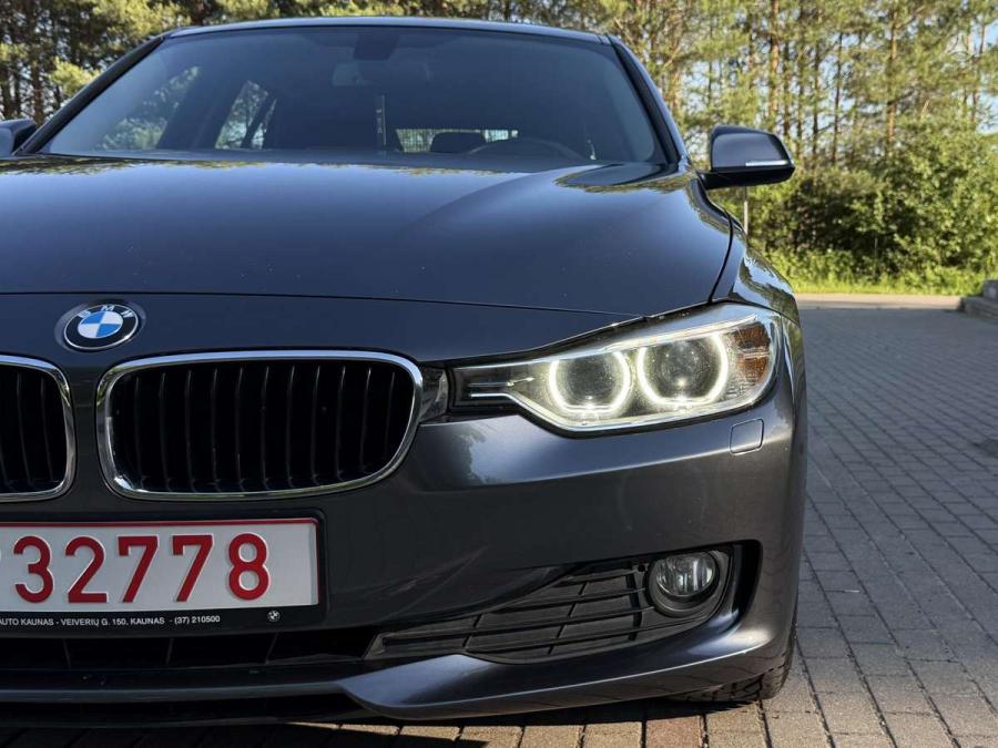 Grey BMW 318 2012 in Taurage, with an engine capacity of 2.00 L and mileage of 259 thousand km for 7700 €, photo 11 on AUTOMOTO.COM.LV