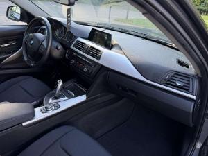 Grey BMW 318 2012 in Taurage, with an engine capacity of 2.00 L and mileage of 259 thousand km for 7700 €, photo 15 on AUTOMOTO.COM.LV