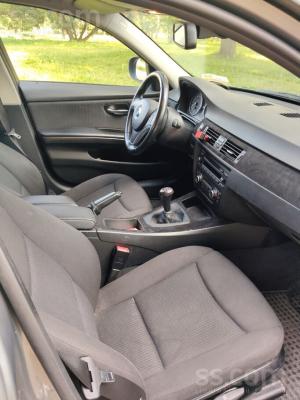 Grey BMW 318 2012 in Riga, with an engine capacity of 2.00 L and mileage of 274 thousand km for 4800 €, photo 9 on AUTOMOTO.COM.LV