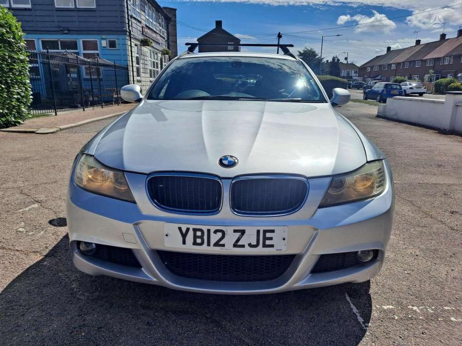 Grey BMW 318 2012 in Panevezys, with an engine capacity of 0.00 L and mileage of 190 thousand km for 2700 €, photo 3 on AUTOMOTO.COM.LV