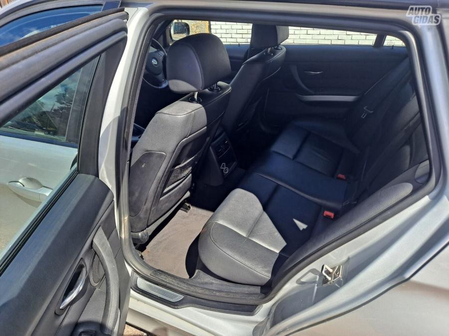 Pelēks BMW 318 2012 Panevēža, ar dzinēja tilpumu 2.00 L un nobraukumu 190 tūkst. km par 2700 €, foto 17 vietnē AUTOMOTO.COM.LV