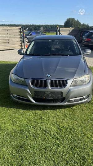 Pelēks BMW 318 2012 Viļņa, ar dzinēja tilpumu 2.00 L un nobraukumu 276 tūkst. km par 4800 €, foto 3 vietnē AUTOMOTO.COM.LV