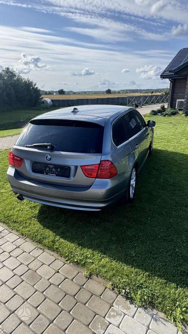 Pelēks BMW 318 2012 Viļņa, ar dzinēja tilpumu 2.00 L un nobraukumu 276 tūkst. km par 4800 €, foto 3 vietnē AUTOMOTO.COM.LV