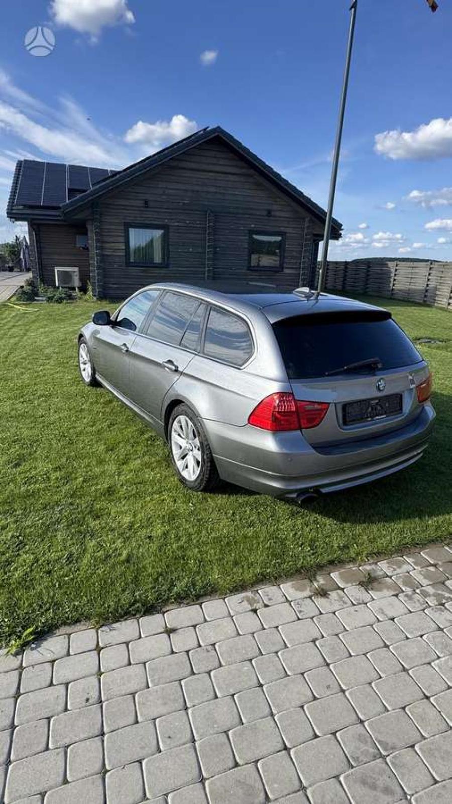 Pelēks BMW 318 2012 Viļņa, ar dzinēja tilpumu 2.00 L un nobraukumu 276 tūkst. km par 4800 €, foto 5 vietnē AUTOMOTO.COM.LV