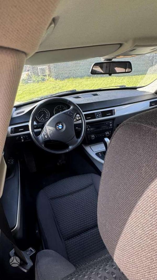 Pelēks BMW 318 2012 Viļņa, ar dzinēja tilpumu 2.00 L un nobraukumu 276 tūkst. km par 4800 €, foto 7 vietnē AUTOMOTO.COM.LV