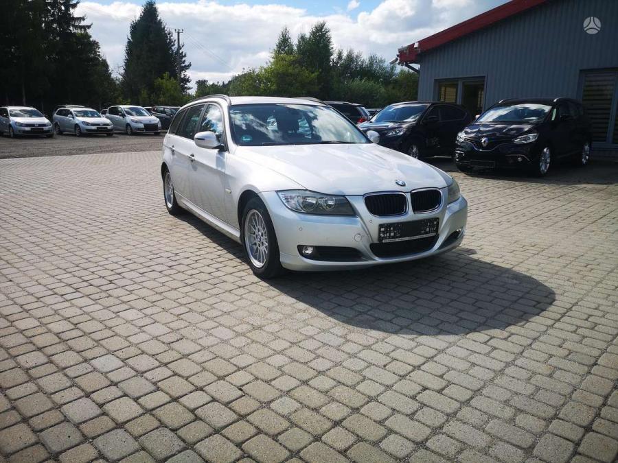 Pelēks BMW 318 2012 Radviliškis, ar dzinēja tilpumu 2.00 L un nobraukumu 285 tūkst. km par 3750 €, foto 3 vietnē AUTOMOTO.COM.LV